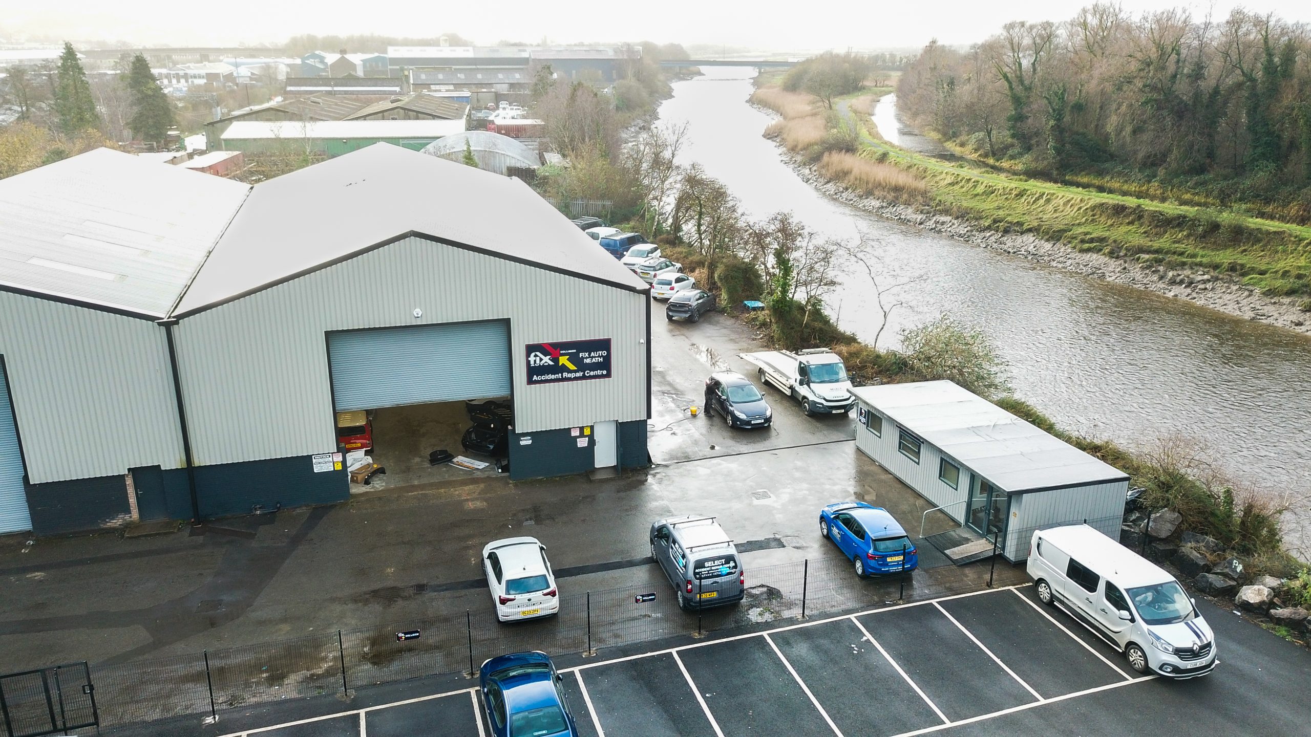 Fix Auto Neath - Expert Car Body Repairs